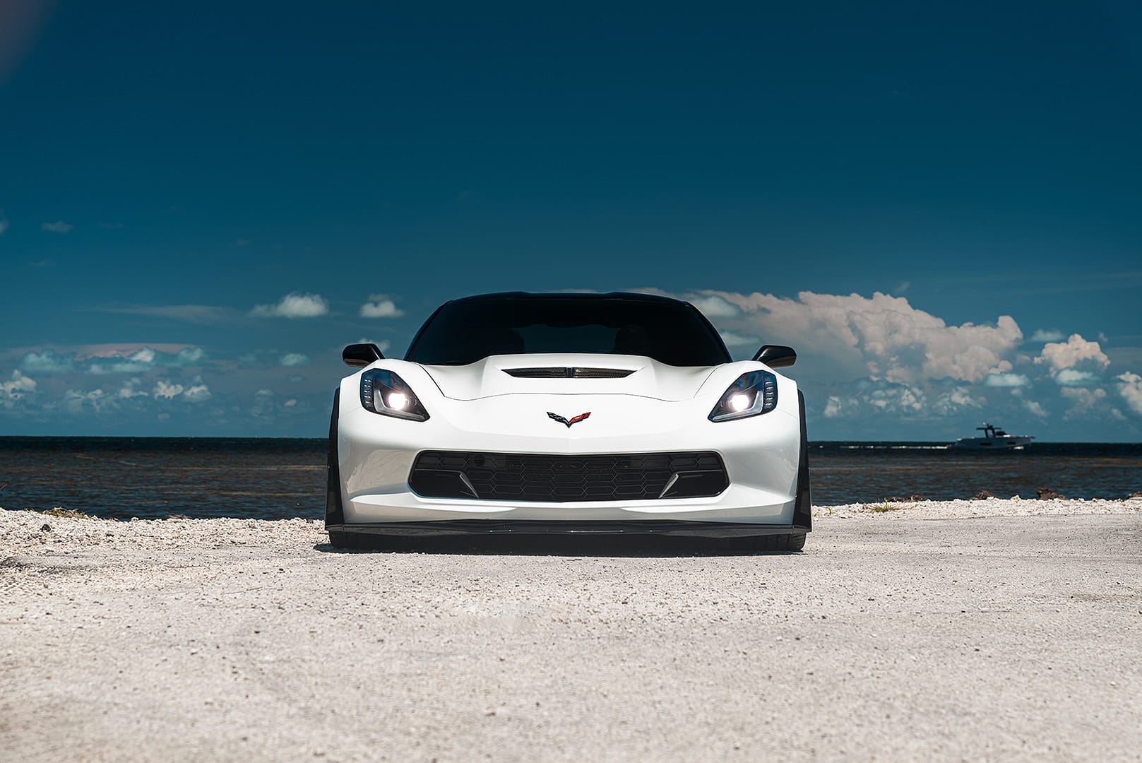 2016 CORVETTE C7 Z06 WHITE - High-Quality Corvette Wheels | E5 Wheels