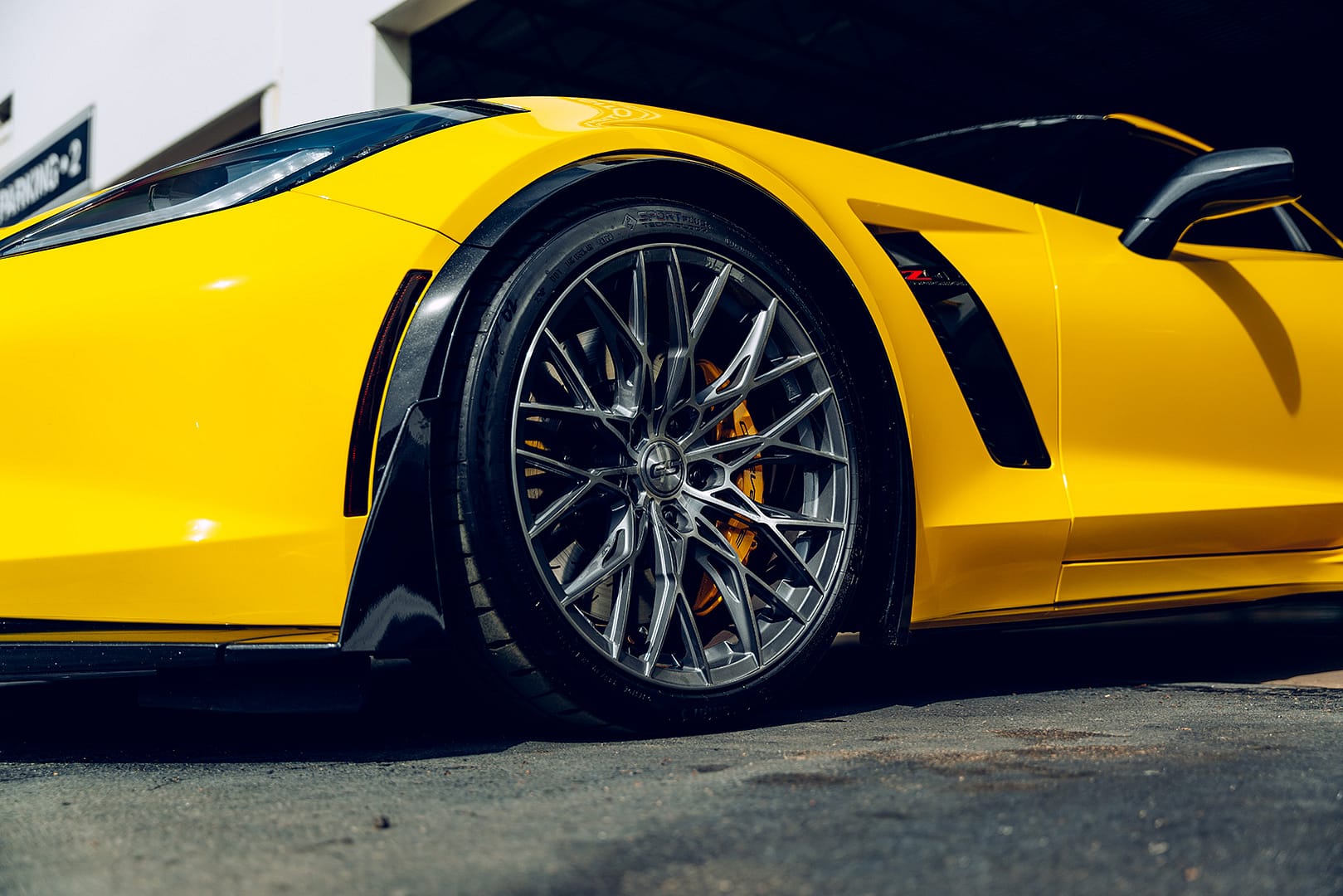 2017 Corvette C7 Z06 Racing Yellow - High-Quality Corvette Wheels | E5 ...
