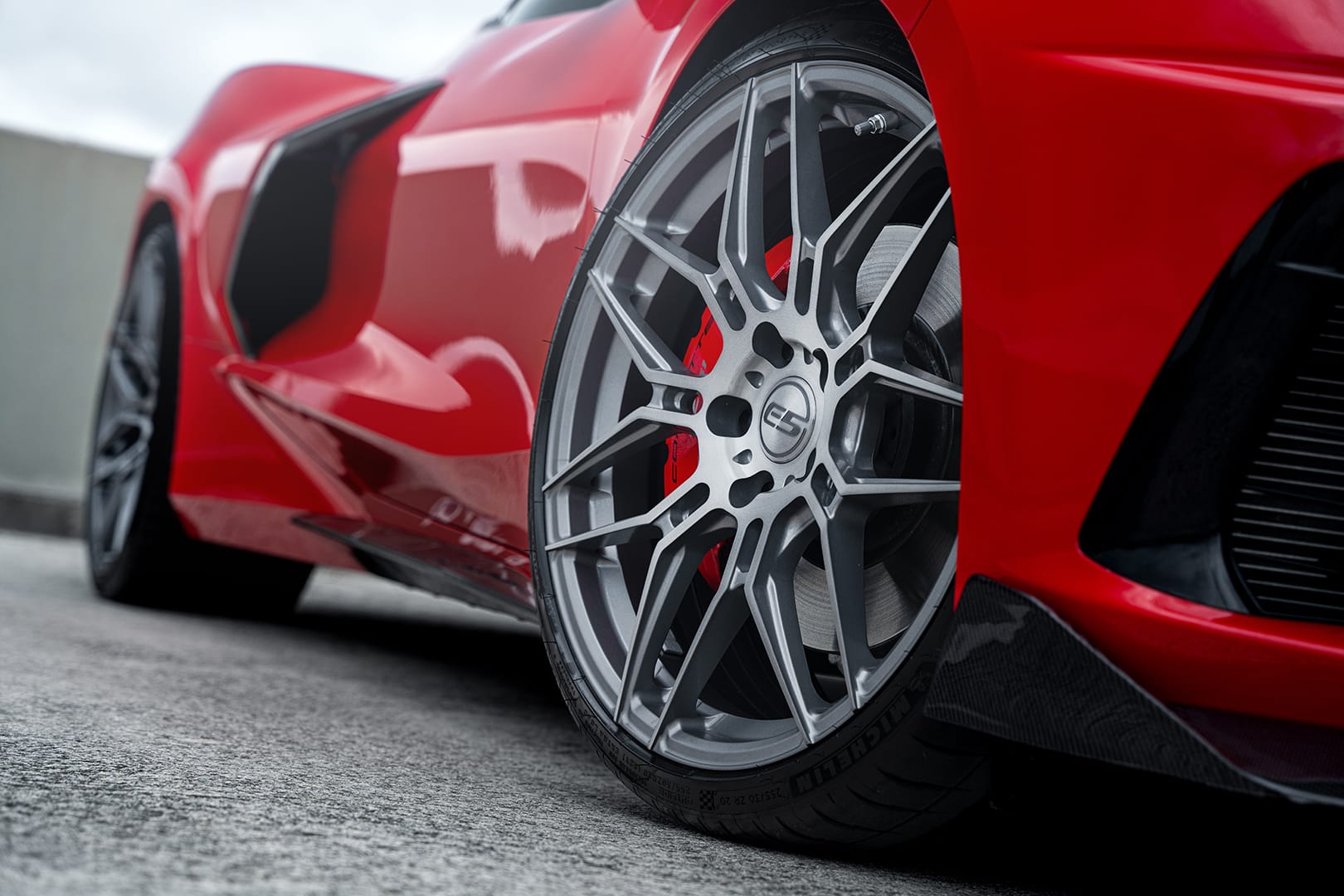2023 Corvette C8 Stingray Torch Red - High-Quality Corvette Wheels | E5 ...