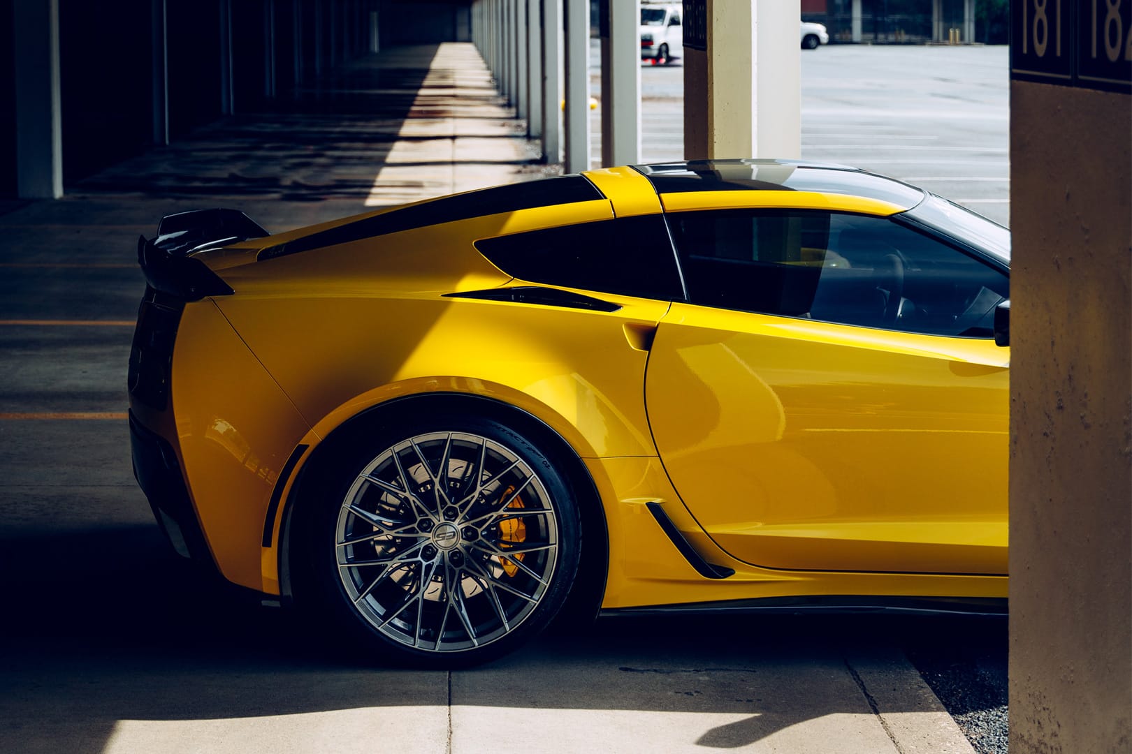 2017 Corvette C7 Z06 Racing Yellow - High-Quality Corvette Wheels | E5 ...