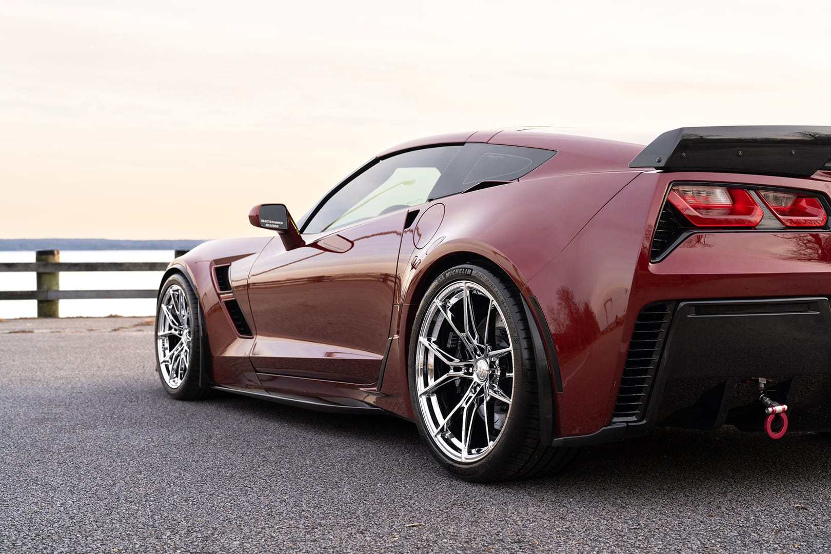 2017 C7 Grand Sport Long Beach Metallic Red - High-Quality Corvette Wheels | E5 Wheels