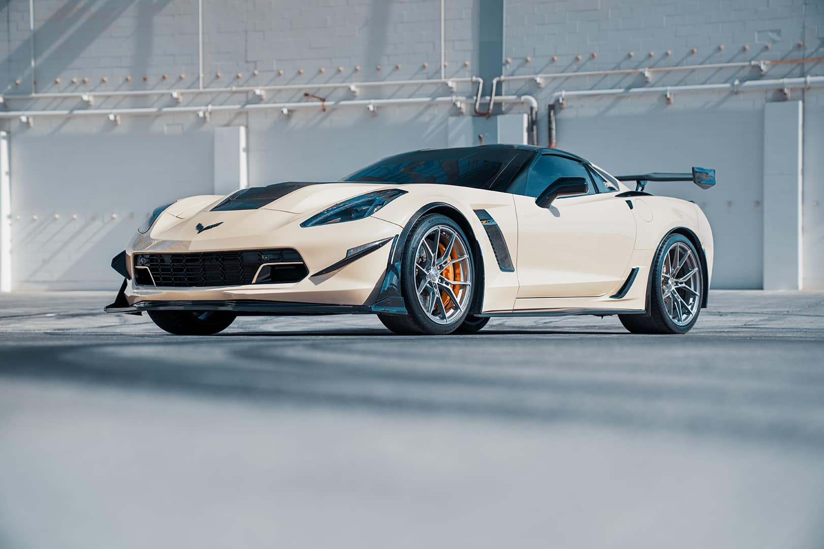 2016 C7 Z06 on Daytona Titanium Brushed | E5 Gallery