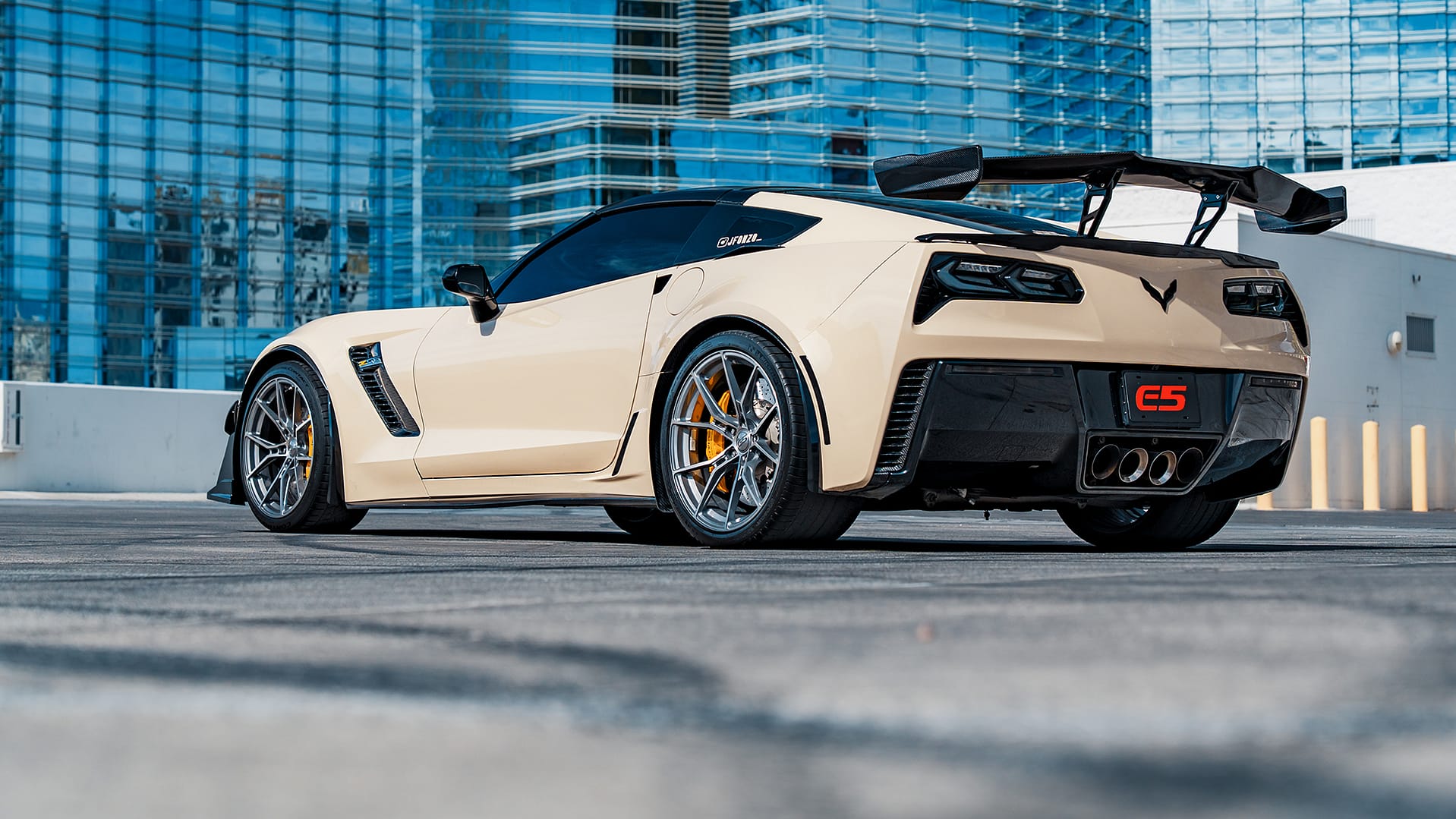 2016 C7 Z06 on Daytona Titanium Brushed | E5 Gallery