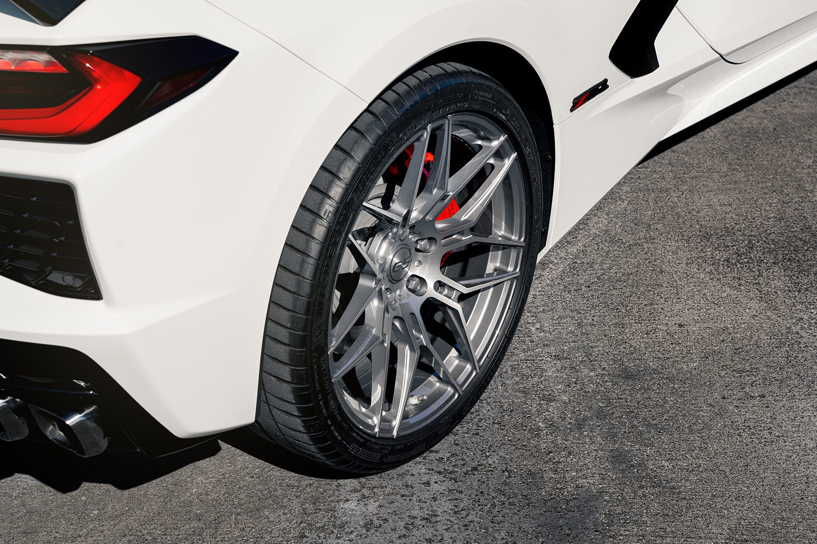 2023 C8 White - High-Quality Corvette Wheels | E5 Wheels