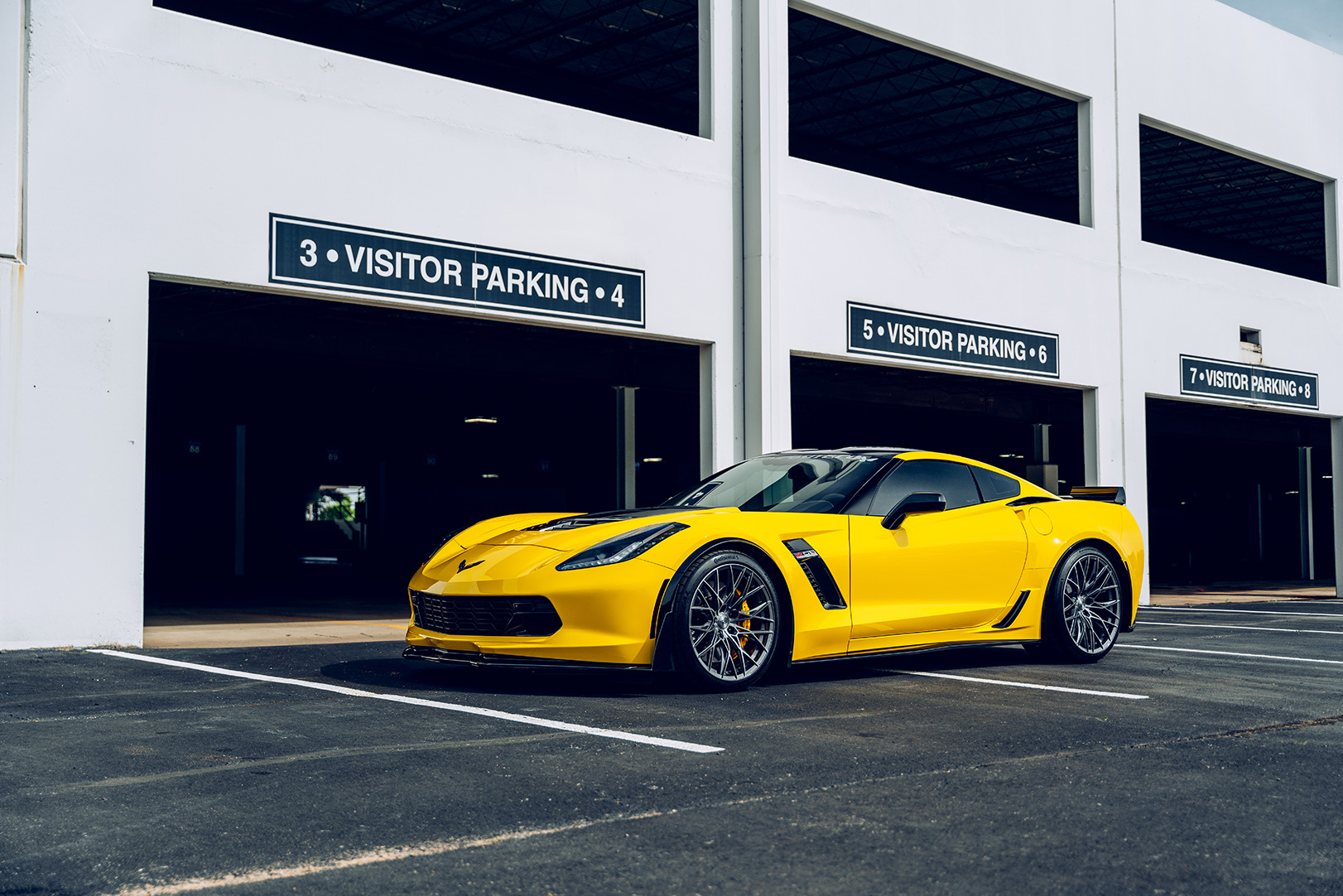 2017 C7 Z06 Racing Yellow Sebring | Titanium | E5 Wheels