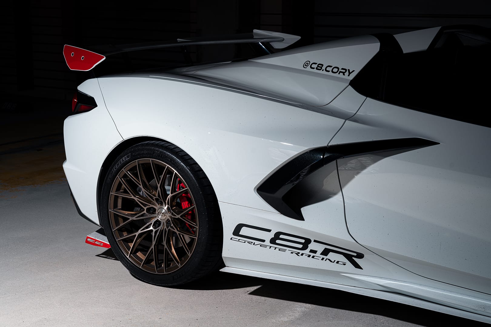 2020 C8 70th Anniversary on Sebring Bronze Brushed - E5