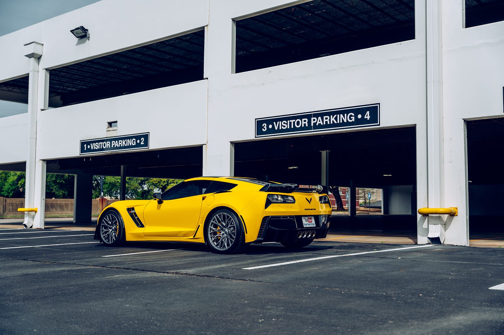 2017 C7 Z06 Racing Yellow Sebring | Titanium | E5 Wheels