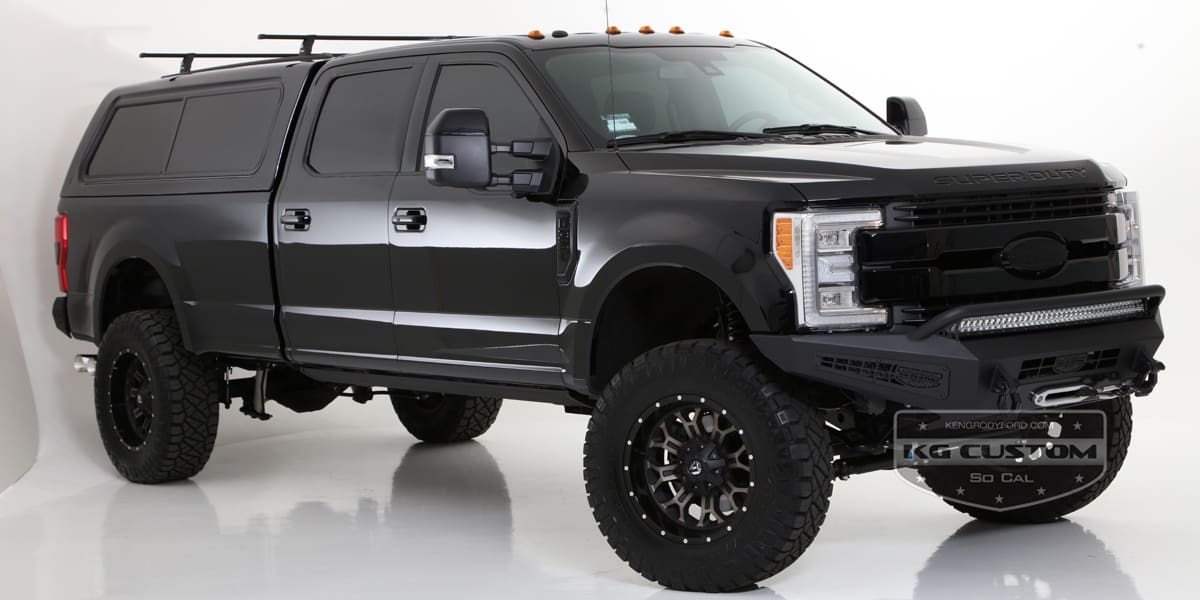 FORD SUPER DUTY F-350 KING RANCH - Ken Grody Customs